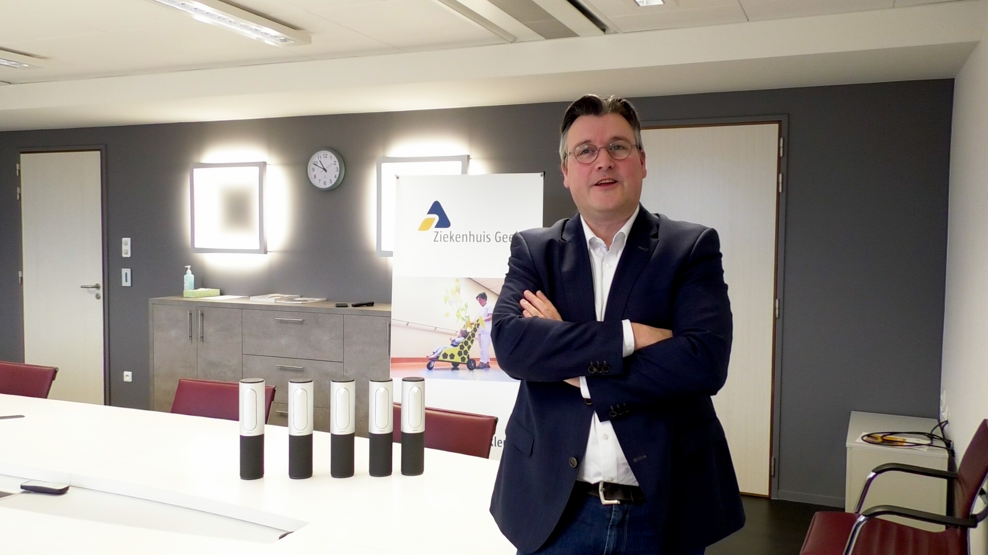 HearSee schenkt conference cams aan Ziekenhuis Geel | HearSee